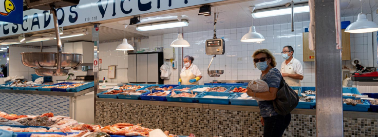 5 ventajas de acudir a la pescadería tradicional - Peix Nostrum Ibiza